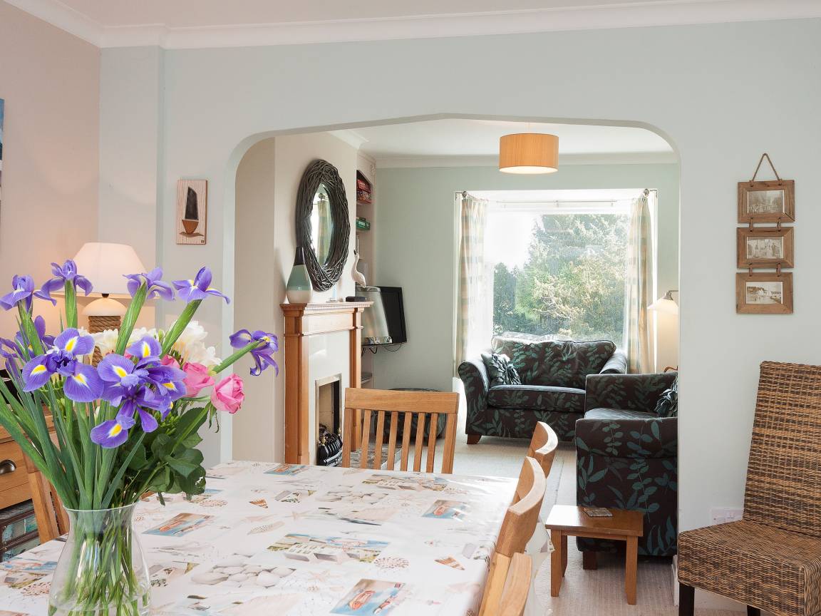 Cottage ∙ 3 Bedrooms ∙ 6 Guests - South Sands Beach