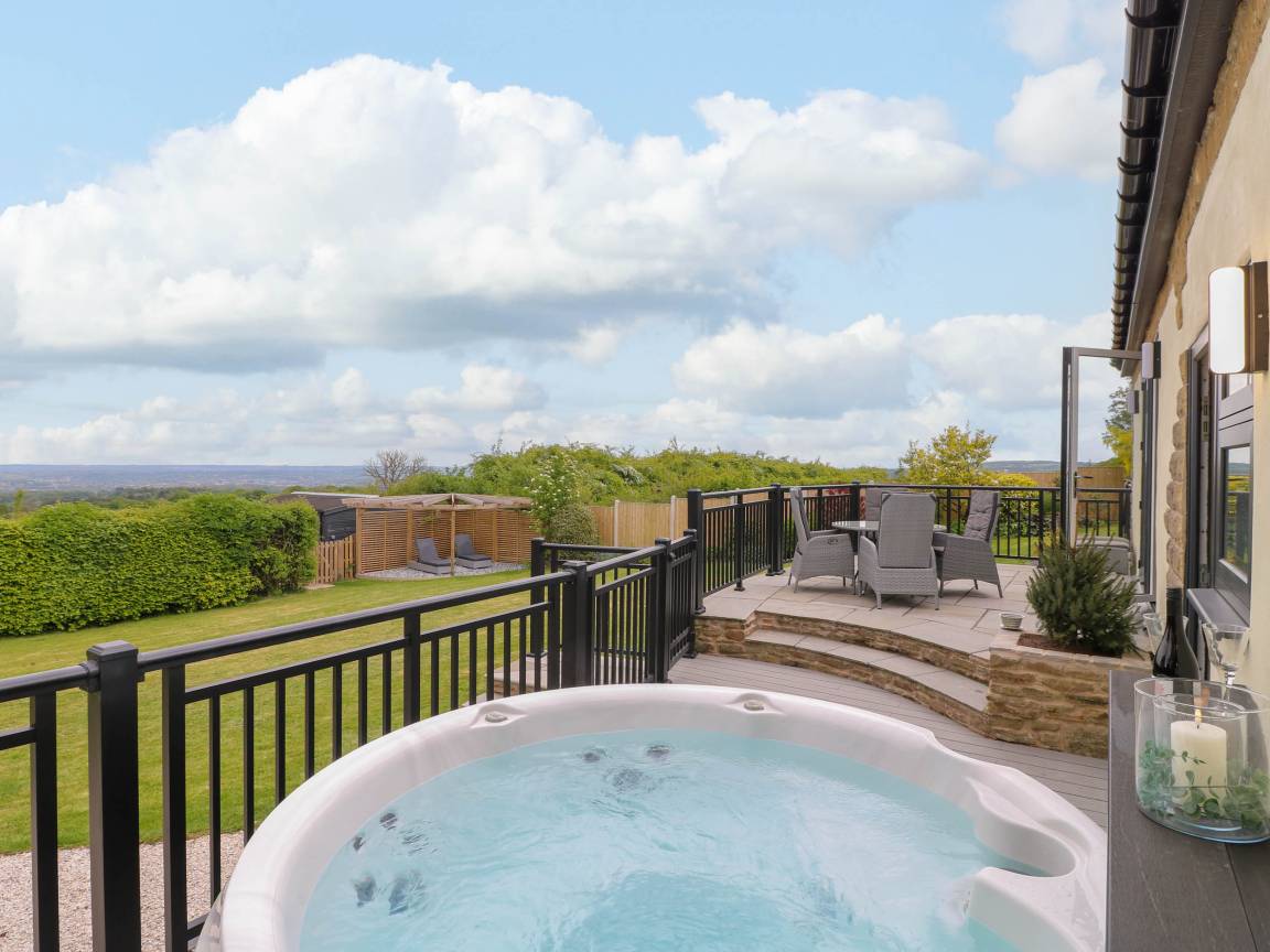 Cottage ∙ 1 Bedroom ∙ 4 Guests - Chesterfield