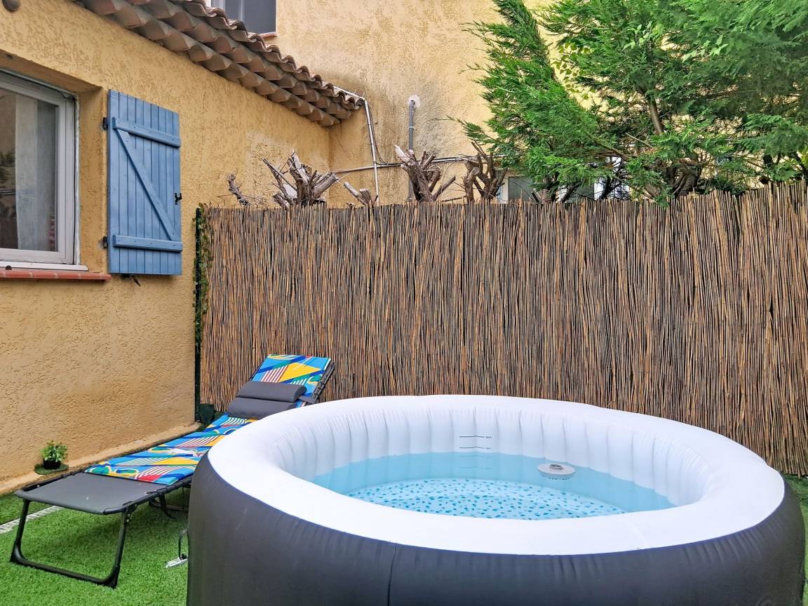 80 M² Maison De Vacances ∙ 2 Chambres ∙ 5 Personnes - Nice