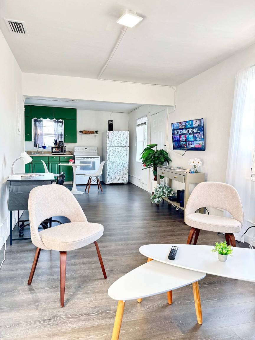 Apartment ∙ 1 Bedroom ∙ 4 Guests - Pinellas Park, FL