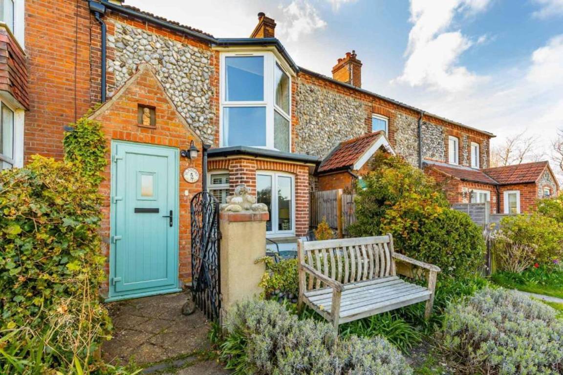 Apartment ∙ 3 Bedrooms ∙ 6 Guests - Sheringham