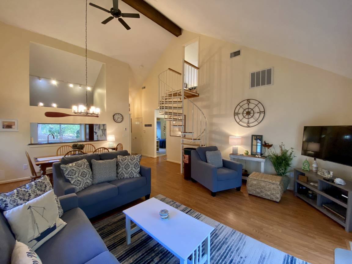 111 M² Condo ∙ 2 Bedrooms ∙ 6 Guests - Nickerson State Park, Brewster