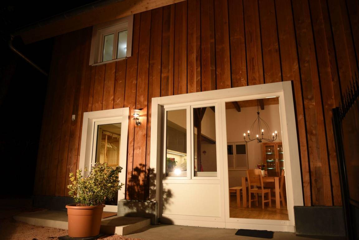 85 M² Ferienhaus ∙ 1 Schlafzimmer ∙ 4 Gäste - Ihringen