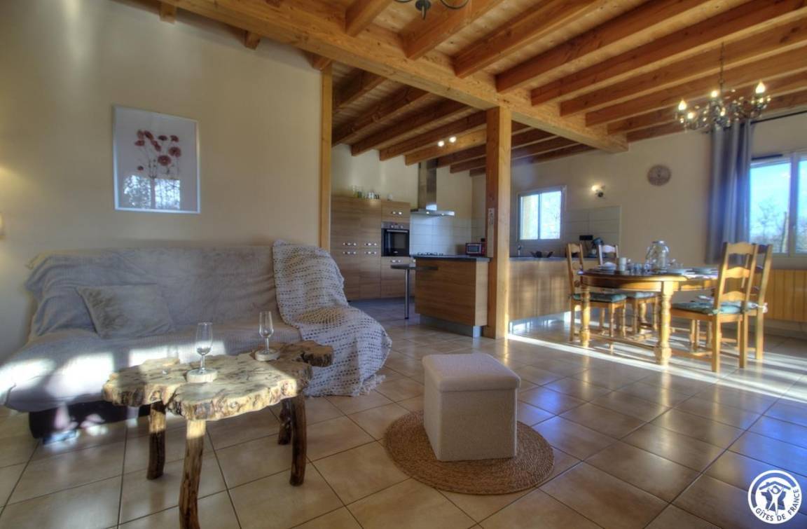 66 M² Gîte ∙ 1 Chambre ∙ 4 Personnes - Ain
