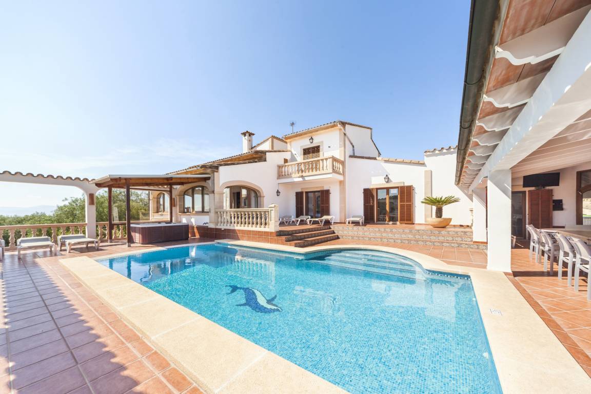 320 M² Villa ∙ 6 Habitaciones ∙ 12 Huéspedes - El Arenal