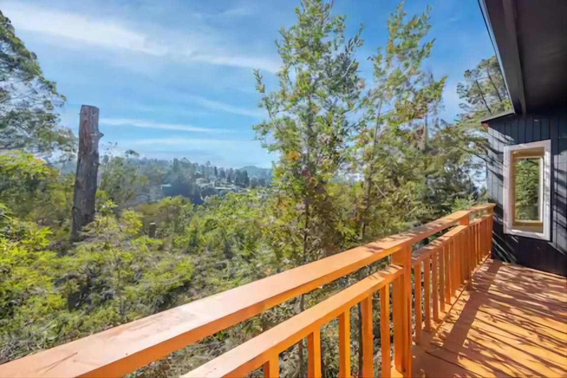 193 M² House ∙ 3 Bedrooms ∙ 6 Guests - Oakland, CA