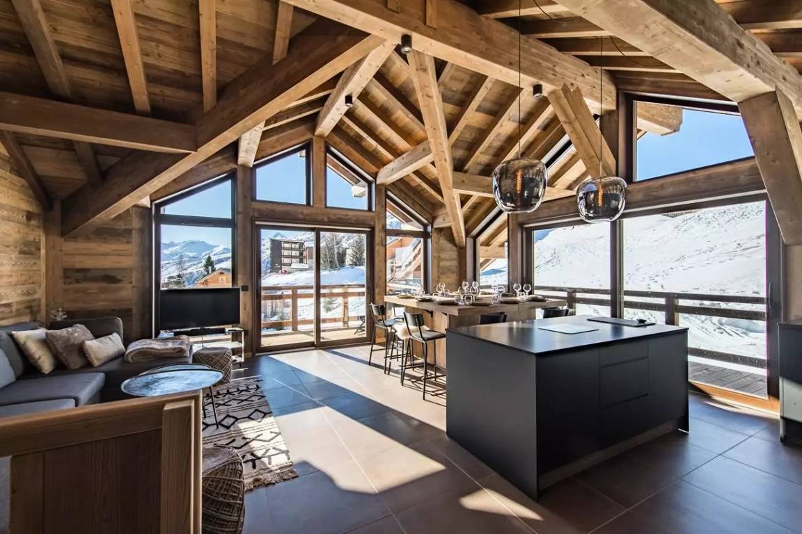 136 M² Chalet ∙ 4 Schlafzimmer ∙ 12 Gäste - Le Corbier