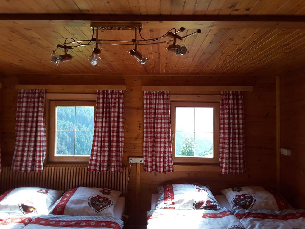 100 M² Ferienhaus ∙ 2 Schlafzimmer ∙ 10 Gäste - Zillertal