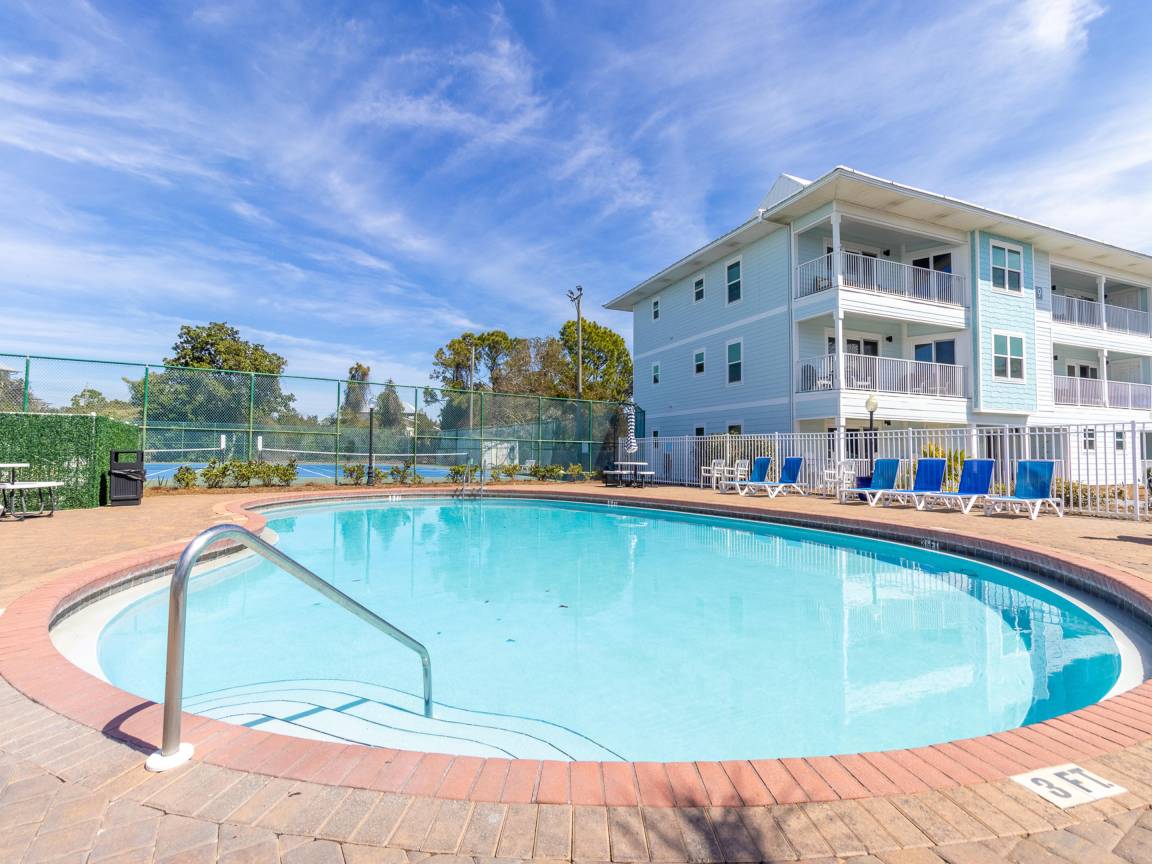 74 M² Condo ∙ 2 Bedrooms ∙ 6 Guests - Seaside, FL