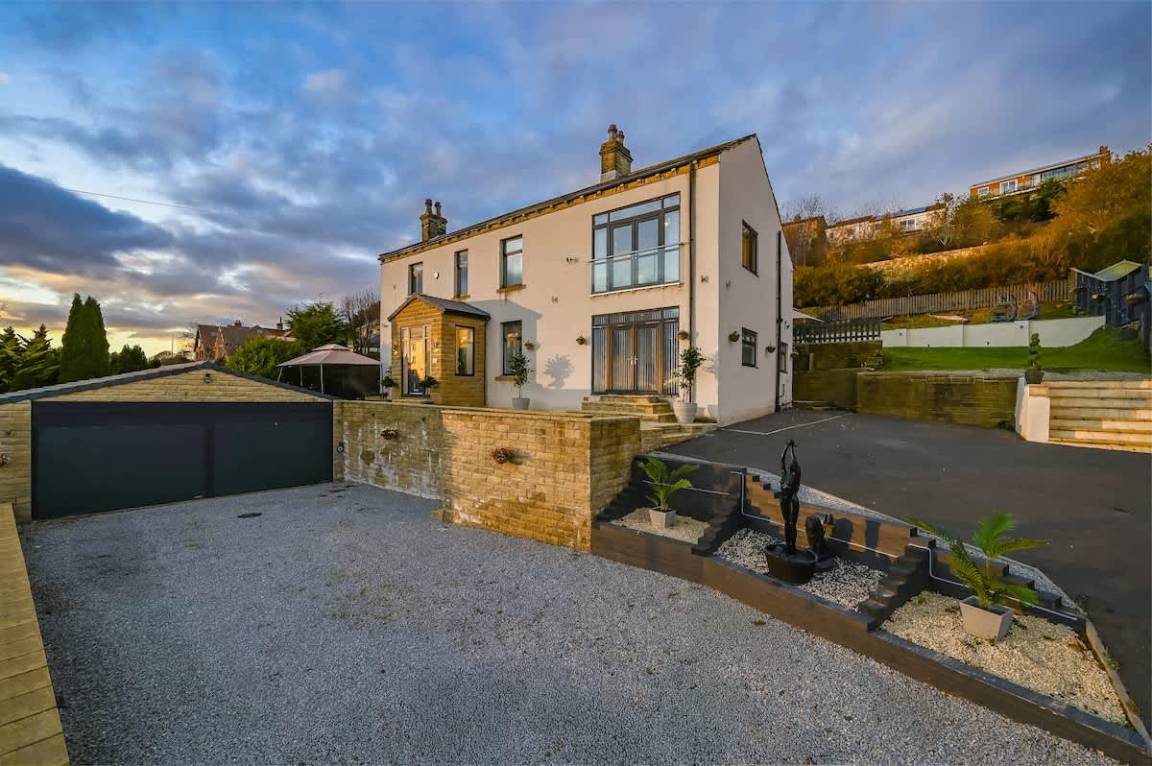 House ∙ 6 Bedrooms ∙ 16 Guests - Yorkshire Sculpture Park