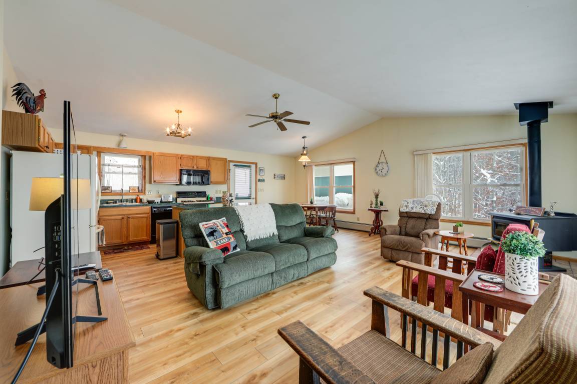 97 M² House ∙ 3 Bedrooms ∙ 6 Guests - Old Forge, NY