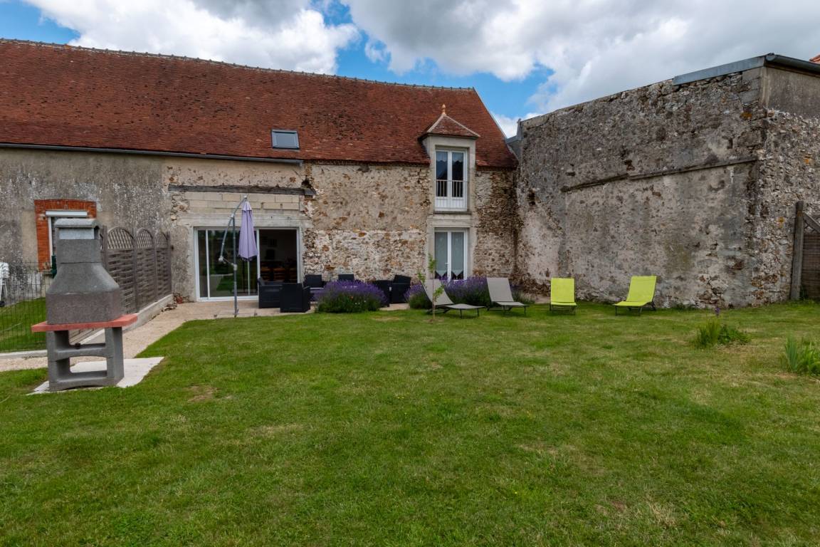 140 M² Gîte ∙ 3 Chambres ∙ 7 Personnes - Montmirail