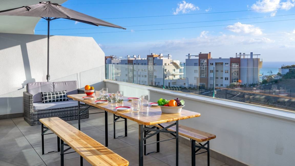 65 M² Apartamento ∙ 2 Habitaciones ∙ 4 Huéspedes - Fuengirola