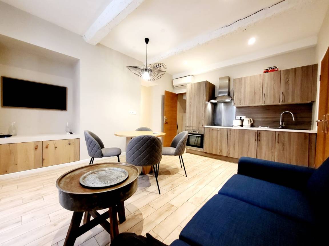 50 M² Apartment ∙ 2 Bedrooms ∙ 4 Guests - Antibes