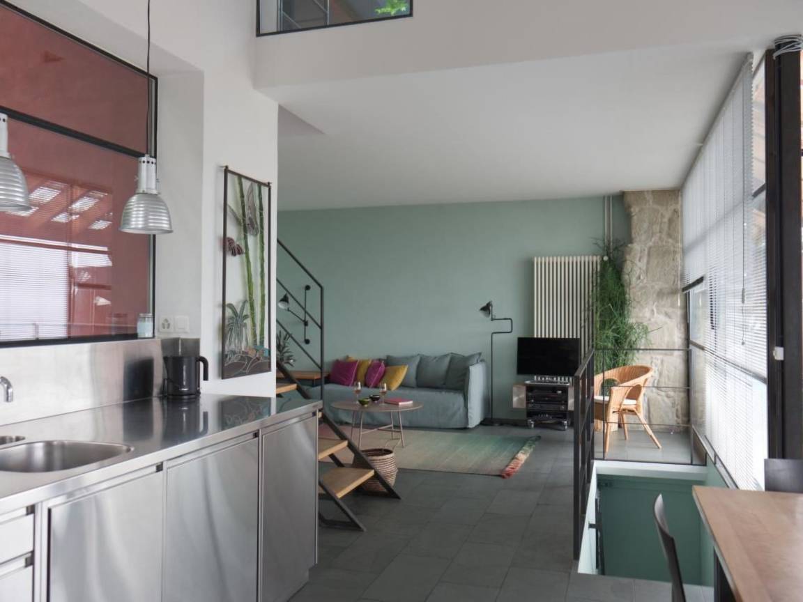 90 M² Huoneisto ∙ 1 Makuuhuone ∙ 4 Vierasta - Neuchâtel