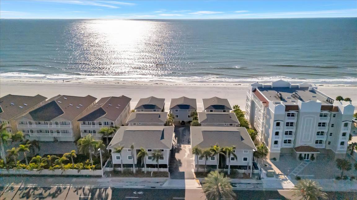 Apartment ∙ 2 Bedrooms ∙ 8 Guests - Indian Shores, FL