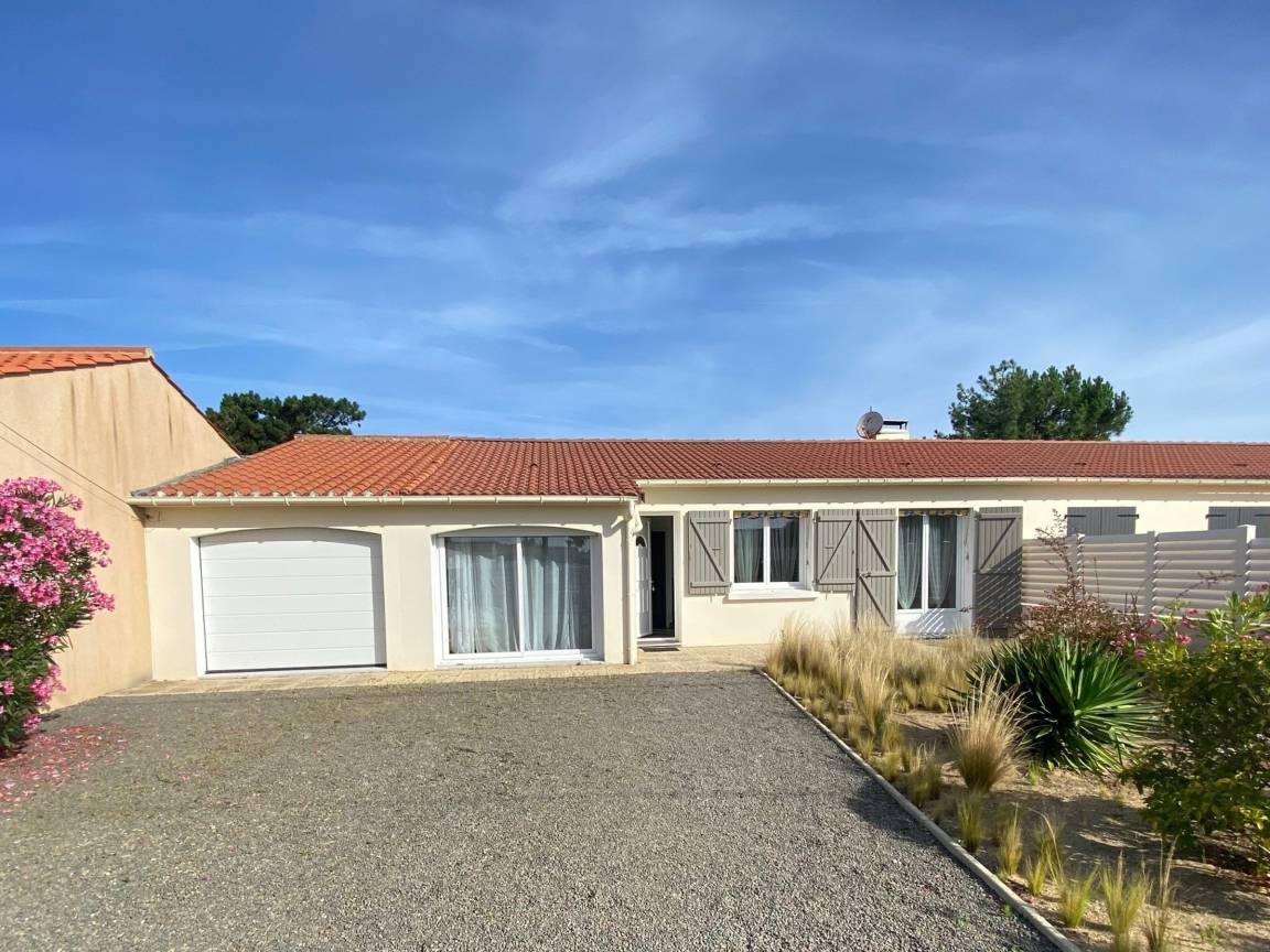 70 M² Maison De Vacances ∙ 2 Chambres ∙ 4 Personnes - Brem-sur-Mer