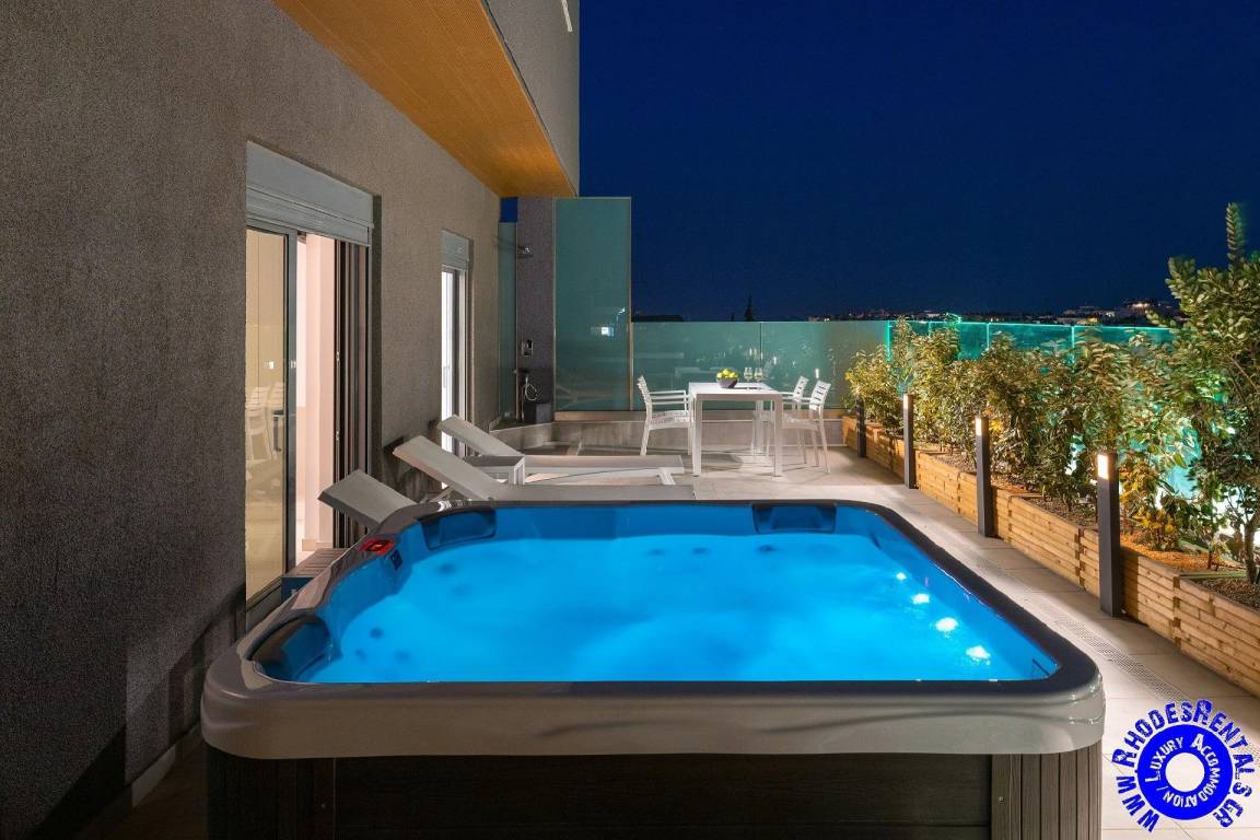 120 M² Apartment ∙ 3 Bedrooms ∙ 8 Guests - Faliraki