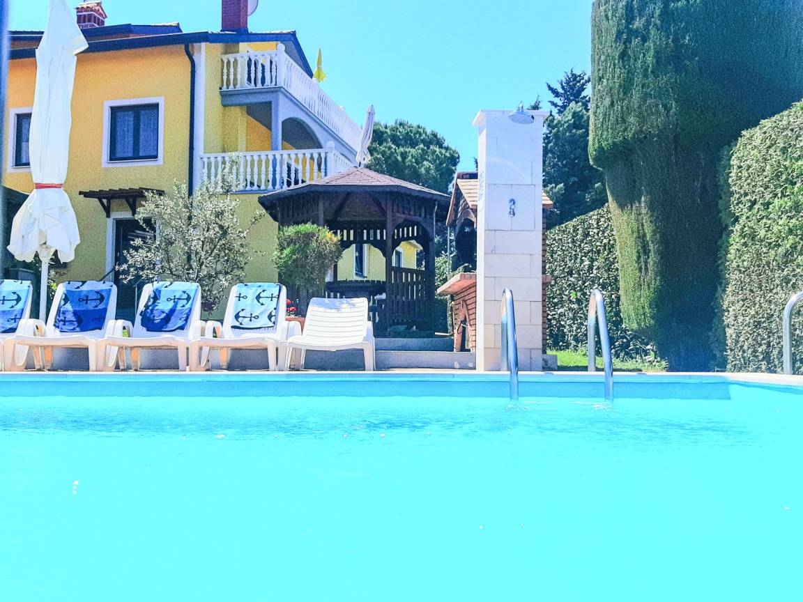 300 M² Ferienhaus ∙ 6 Schlafzimmer ∙ 10 Gäste - Portorož