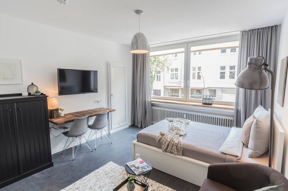 28 M² Apartment ∙ 2 Guests - Düsseldorf
