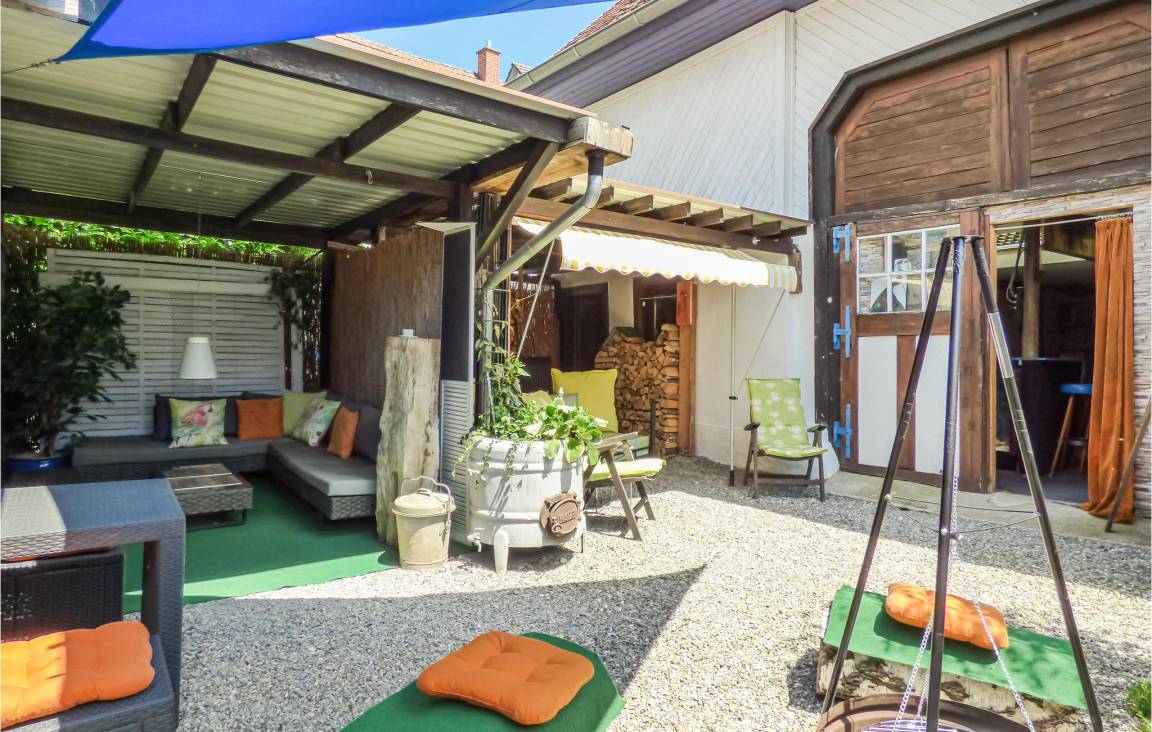 250 M² Bauernhof ∙ 4 Schlafzimmer ∙ 11 Gäste - Gottmadingen