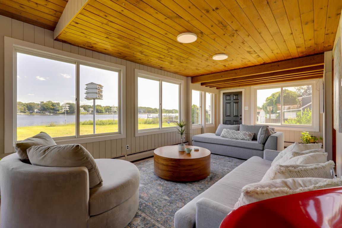 520 M² House ∙ 10 Bedrooms ∙ 22 Guests - Bristol, RI