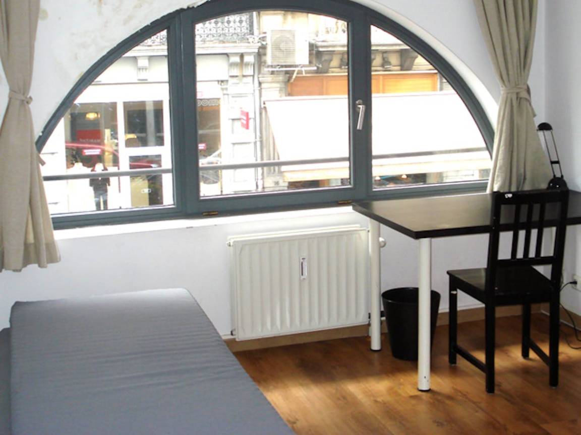 150 M² Camera Privata ∙ 1 Camera Da Letto ∙ 1 Ospite - Regione Bruxelles, Belgio