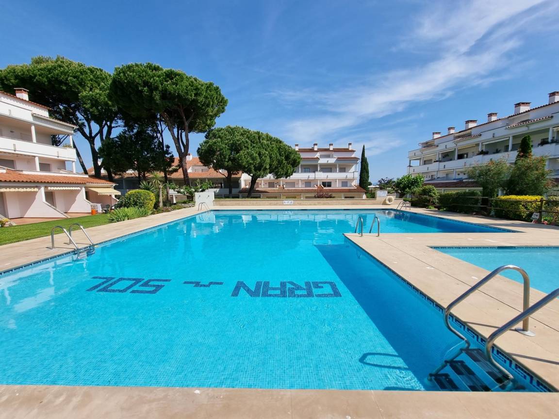 60 M² Apartamento ∙ 3 Habitaciones ∙ 5 Huéspedes - La Escala