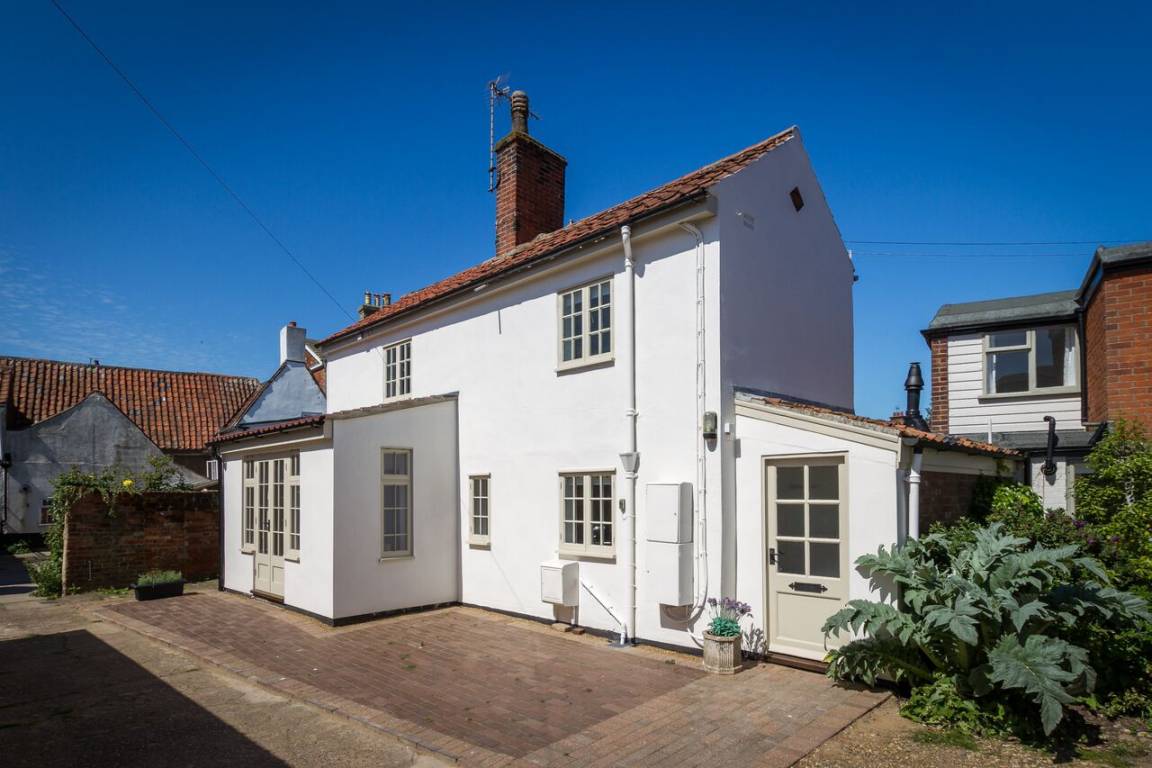 Cottage ∙ 2 Bedrooms ∙ 4 Guests - Southwold