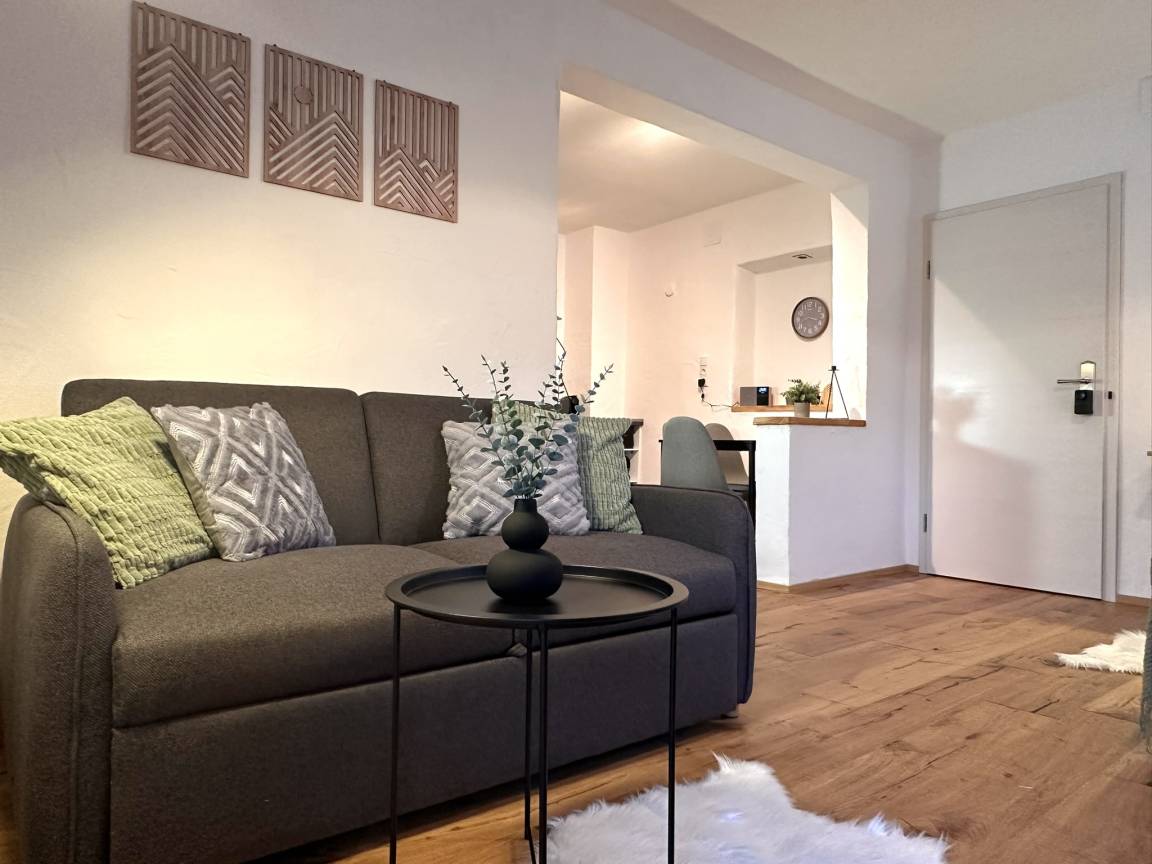 32 M² Ferienwohnung ∙ 3 Gäste - Rosenheim