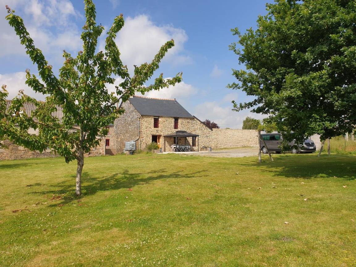 110 M² Gîte ∙ 4 Chambres ∙ 8 Personnes - Beauvoir