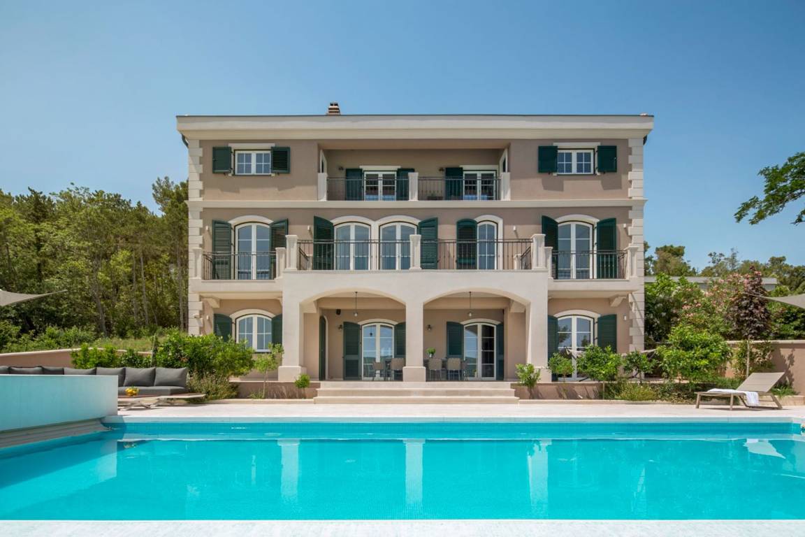 Villa ∙ 5 Schlafzimmer ∙ 14 Gäste - Njivice