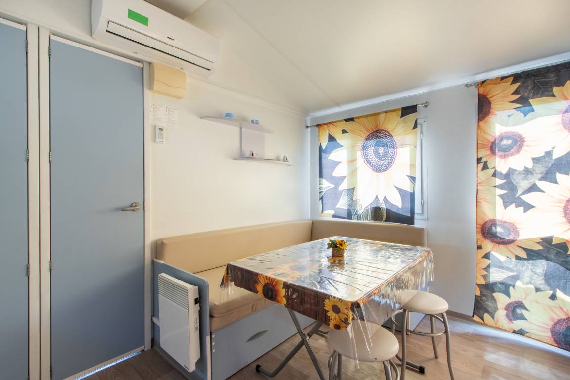 25 M² Bungalow ∙ 2 Habitaciones ∙ 6 Huéspedes - Cataluña