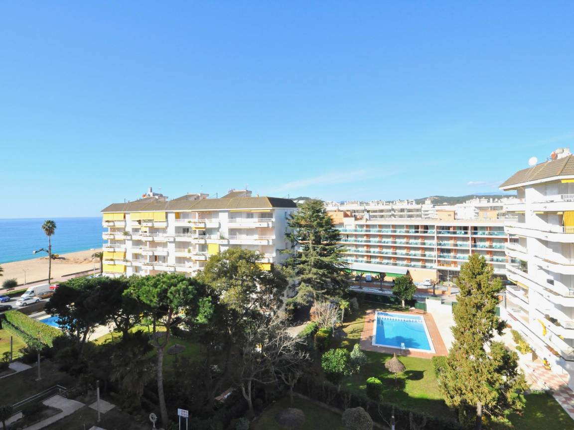 65 M² Apartment ∙ 2 Bedrooms ∙ 6 Guests - Lloret de Mar