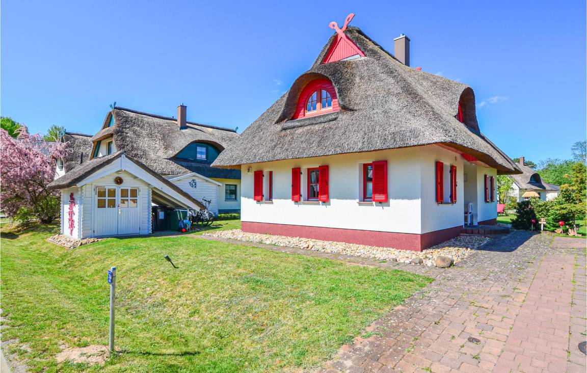 77 M² House ∙ 2 Bedrooms ∙ 4 Guests - Brandenburg