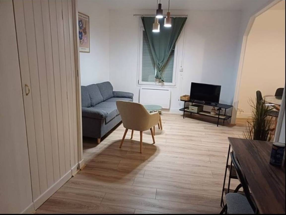 90 M² Ferienwohnung ∙ 2 Schlafzimmer ∙ 4 Gäste - Saint-Dizier