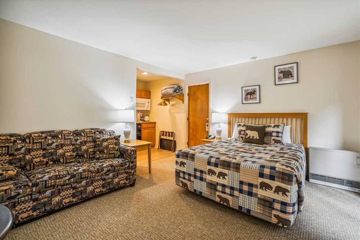 Hotel ∙ 1 Bedroom ∙ 4 Guests - Woodstock, VT