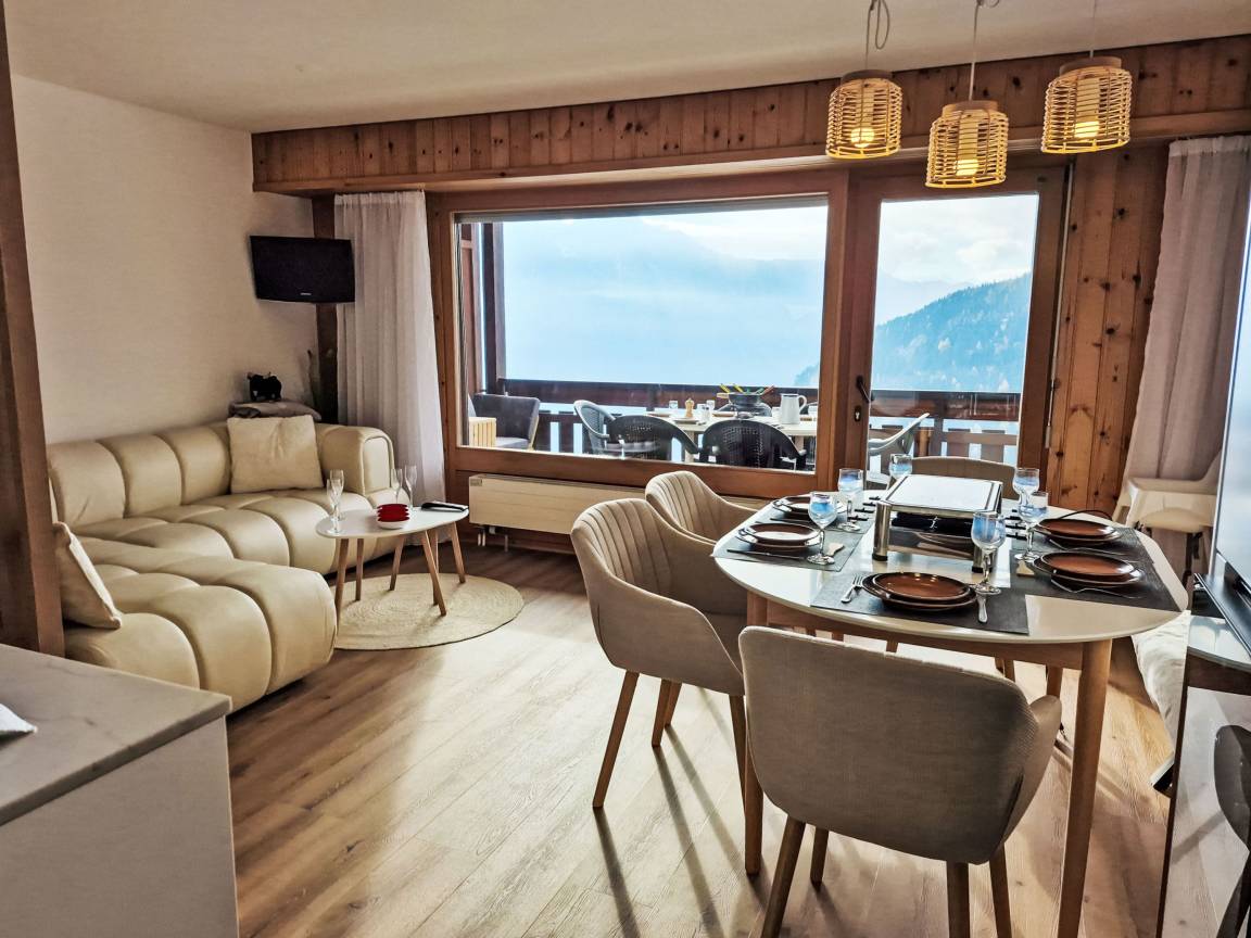 79 M² House ∙ 1 Bedroom ∙ 6 Guests - İsviçre