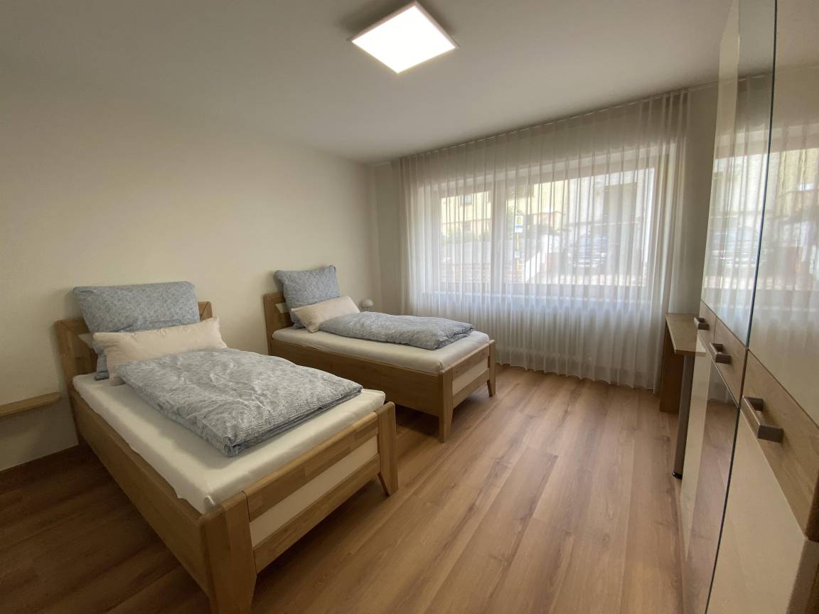90 M² Ferienwohnung ∙ 2 Schlafzimmer ∙ 4 Gäste - Saarburg
