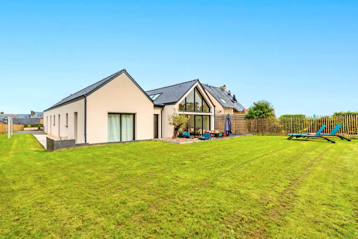 137 M² Maison De Vacances ∙ 4 Chambres ∙ 8 Personnes - Brignogan-Plage