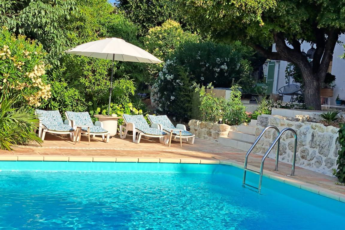 20 M² Bed And Breakfast ∙ 1 Bedroom ∙ 2 Guests - Valbonne