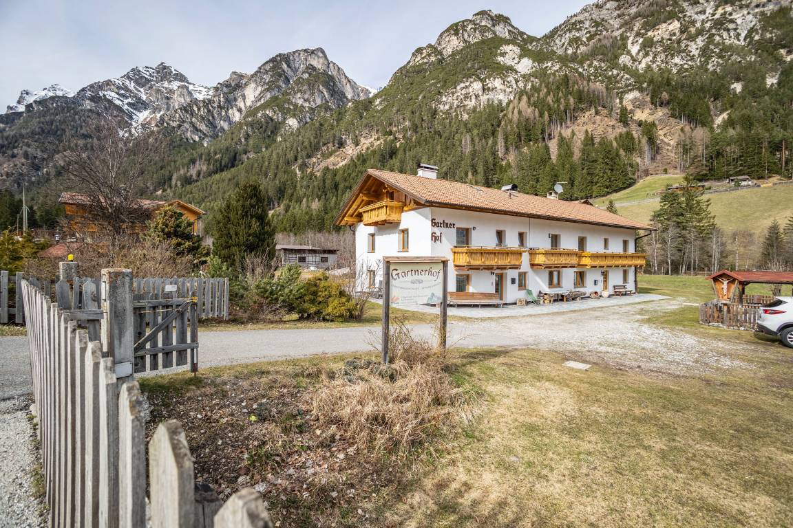 45 M² Ferienwohnung ∙ 1 Schlafzimmer ∙ 5 Gäste - Ratschings