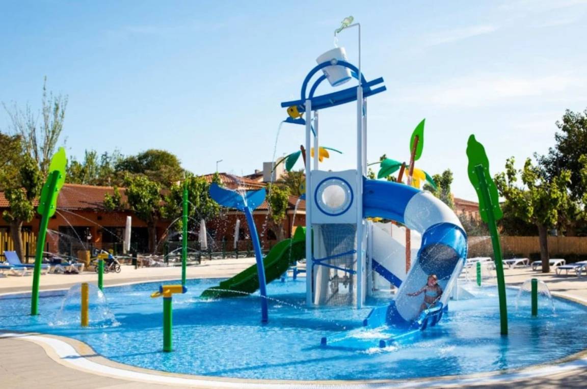 36 M² Camping ∙ 2 Chambres ∙ 5 Personnes - Cambrils