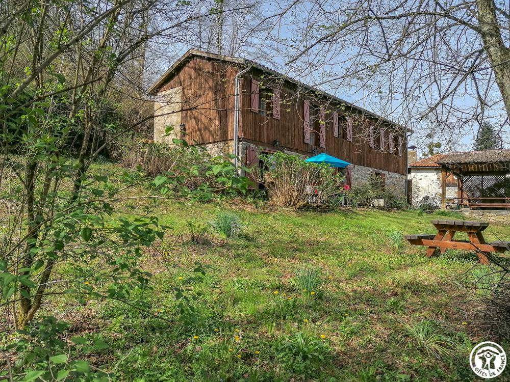 60 M² Gîte ∙ 2 Chambres ∙ 4 Personnes - Haute-Garonne