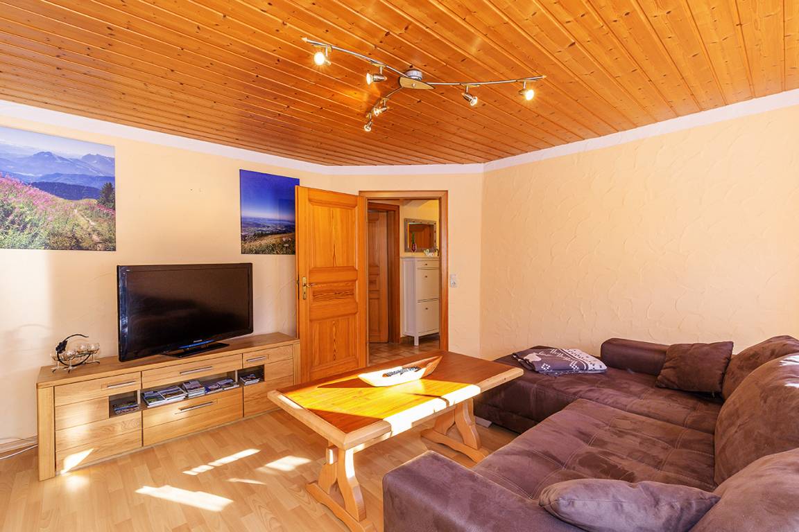 72 M² Ferienwohnung ∙ 4 Gäste - Marquartstein