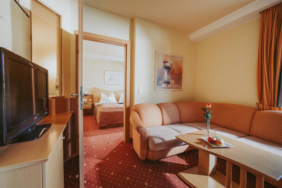 38 M² Ferienwohnung ∙ 1 Schlafzimmer ∙ 3 Gäste - Wenigzell