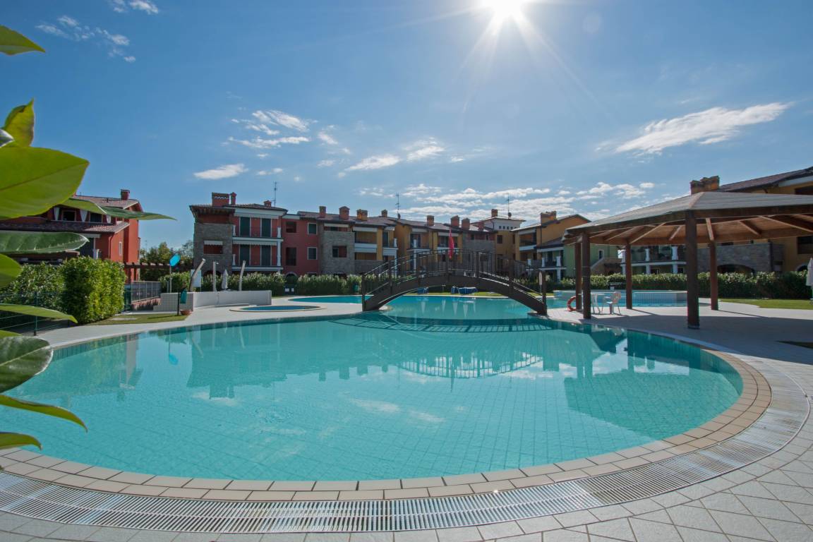 55 M² Apartment ∙ 1 Bedroom ∙ 4 Guests - Sirmione