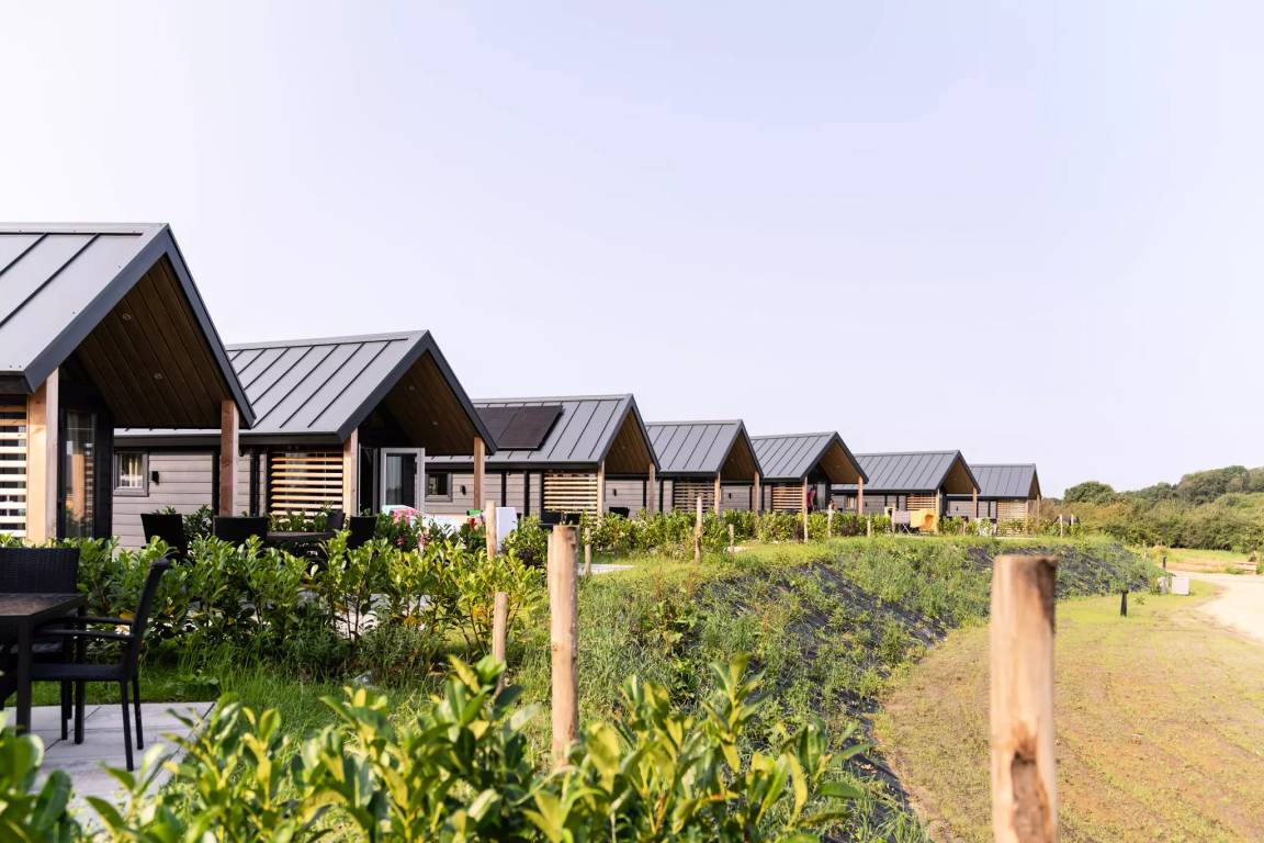 Caravan ∙ 1 Bedroom ∙ 4 Guests - Maastricht