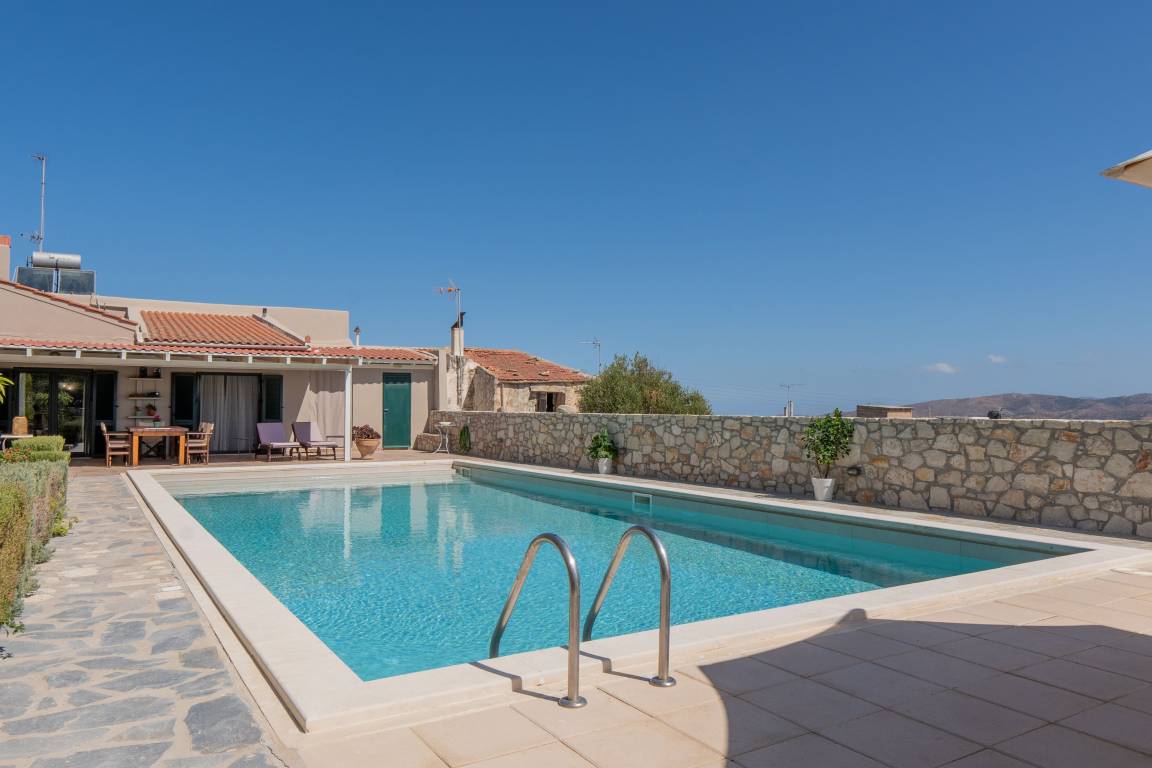 200 M² Apartment ∙ 4 Bedrooms ∙ 8 Guests - Crete