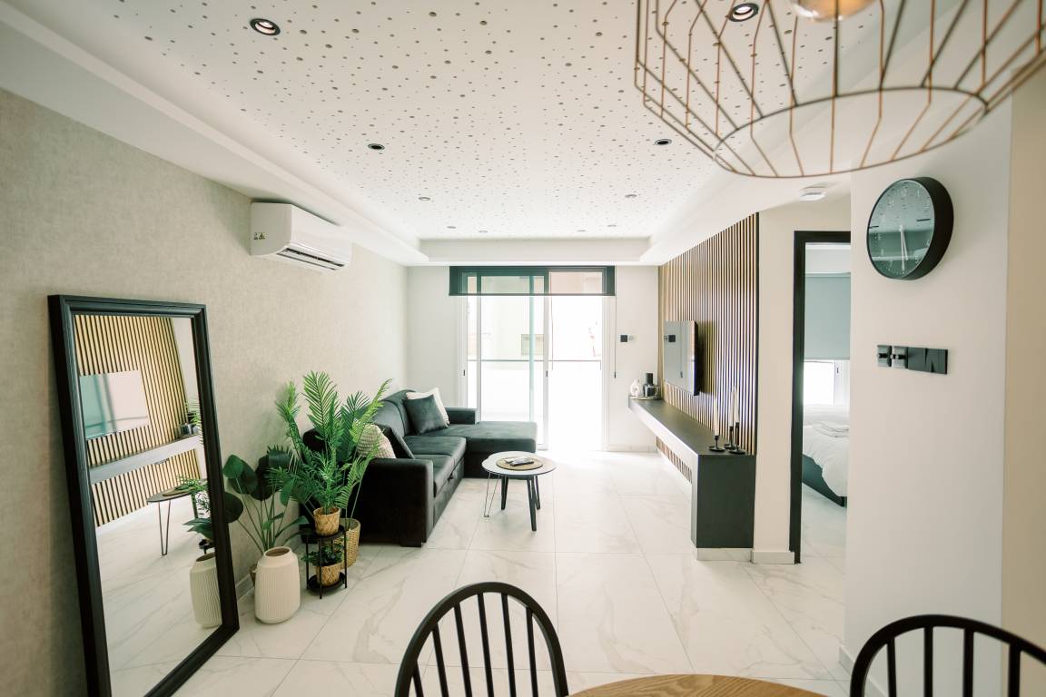 Apartment ∙ 2 Bedrooms ∙ 4 Guests - Larnaca